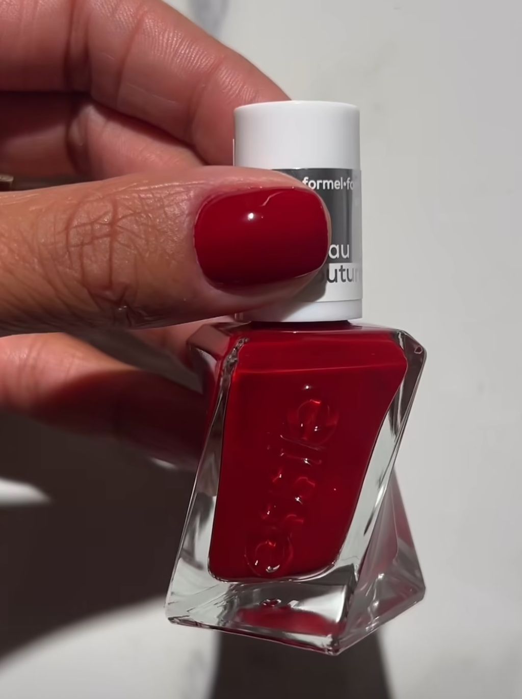 9 of the Best Essie Nail Colours, According to Experts | Who What Wear