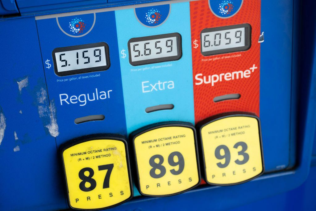 Average U.S. gas price hits $5 a gallon | The Week