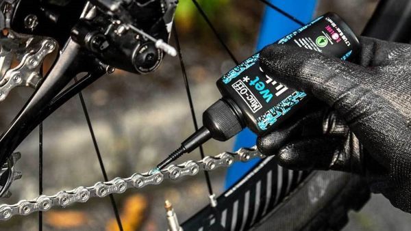 Best bike chain lubes for road, gravel and MTB | BikePerfect