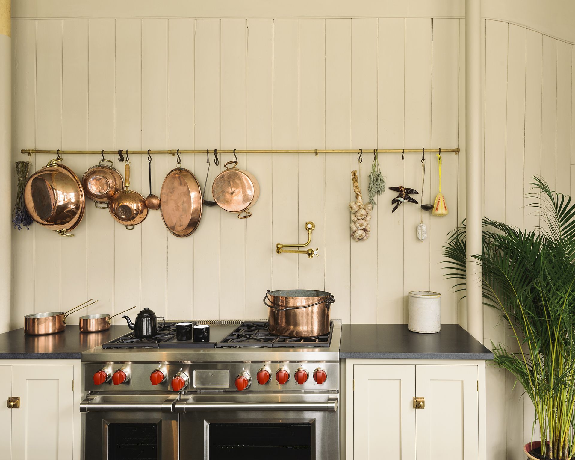 How to clean copper: 8 ways to restore shine to your wares | Real Homes