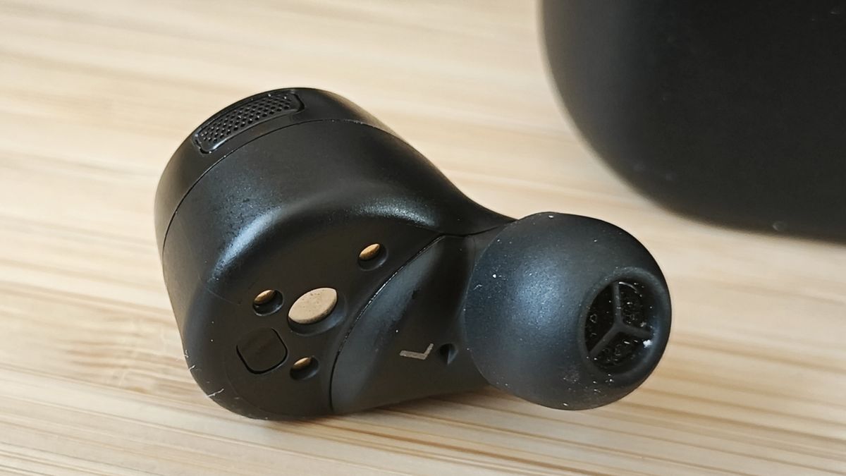 Panasonic Technics EAH-AZ60M2 review: sleek, stylish, very very good ...