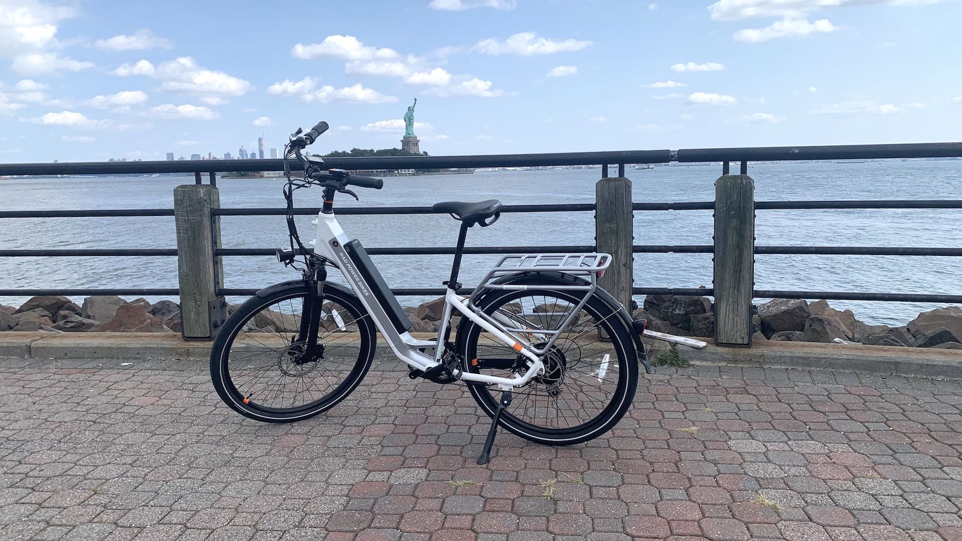 Rad Power RadCity 5 Plus is an electric bike made for commuters | Tom's ...