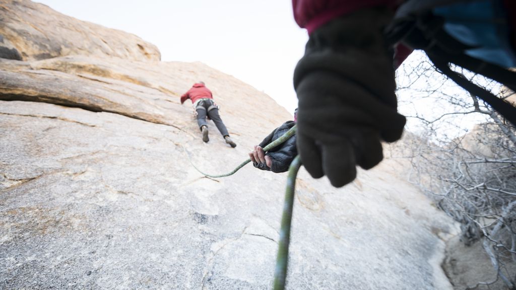 What is belaying? Rock climbing’s most essential safety skill | Advnture
