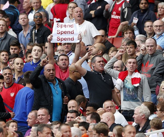 10 reasons why everyone hates... Arsenal | FourFourTwo