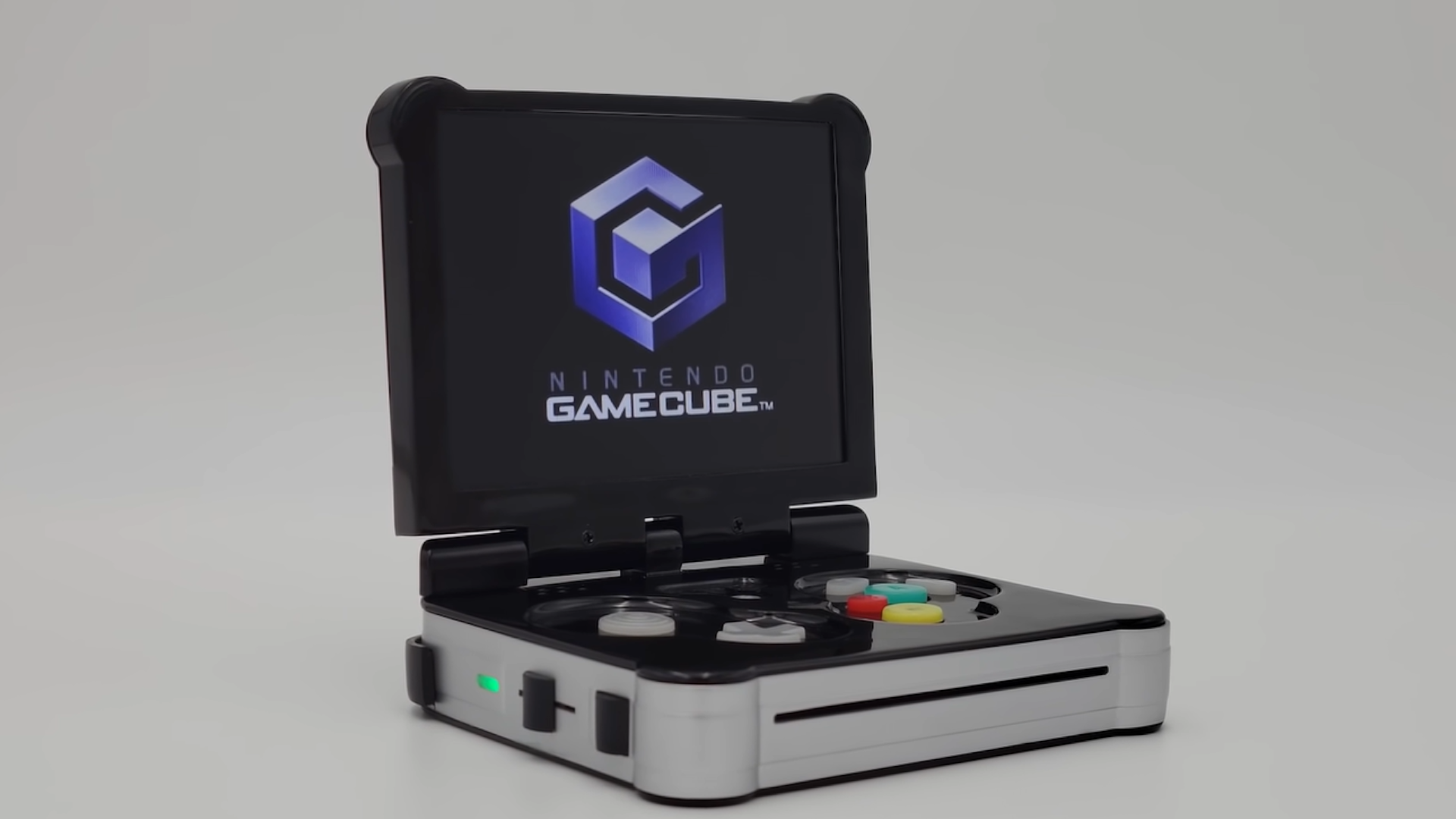 Your dream handheld GameCube is finally a reality 20 years later ...