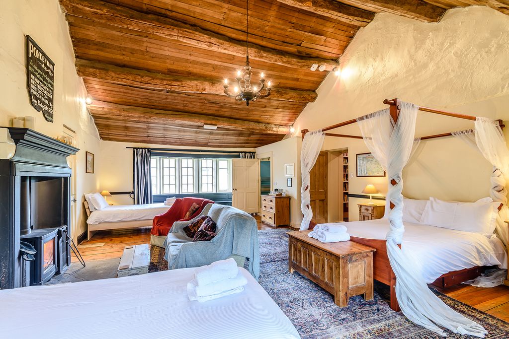 Ponden Hall: The house that inspired Emily Brontë's Wuthering Heights ...