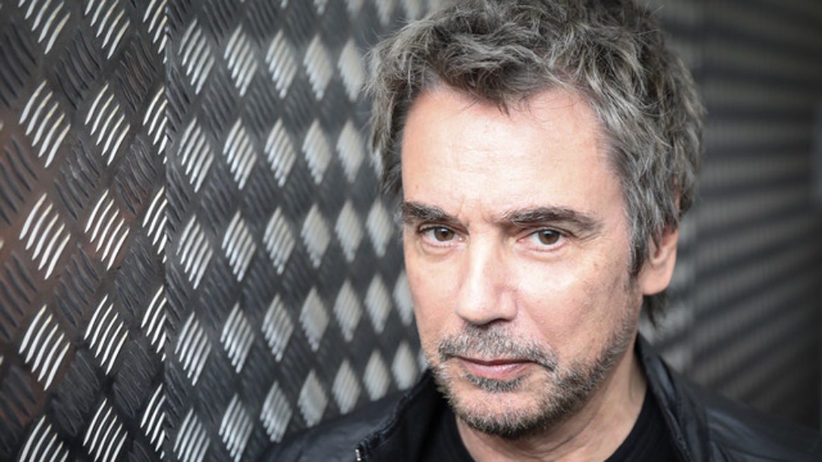 Jean-Michel Jarre just performed live in virtual reality for the first ...