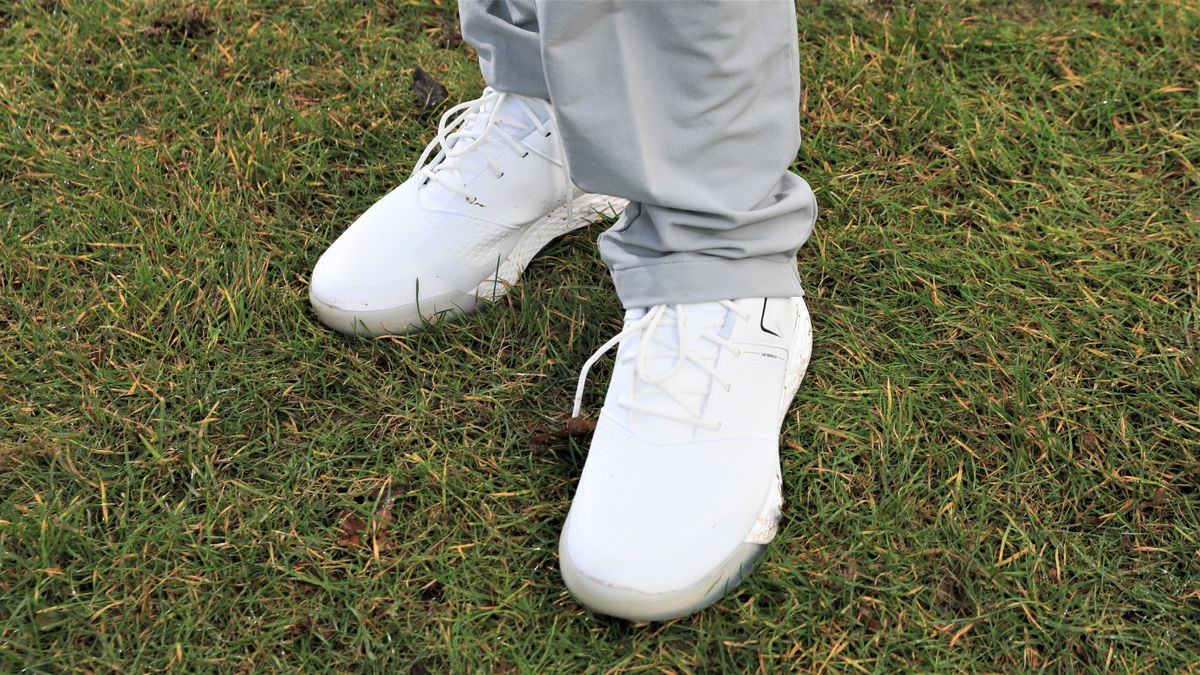 Inesis Men’s Grip Waterproof Golf Shoes | Golf Monthly