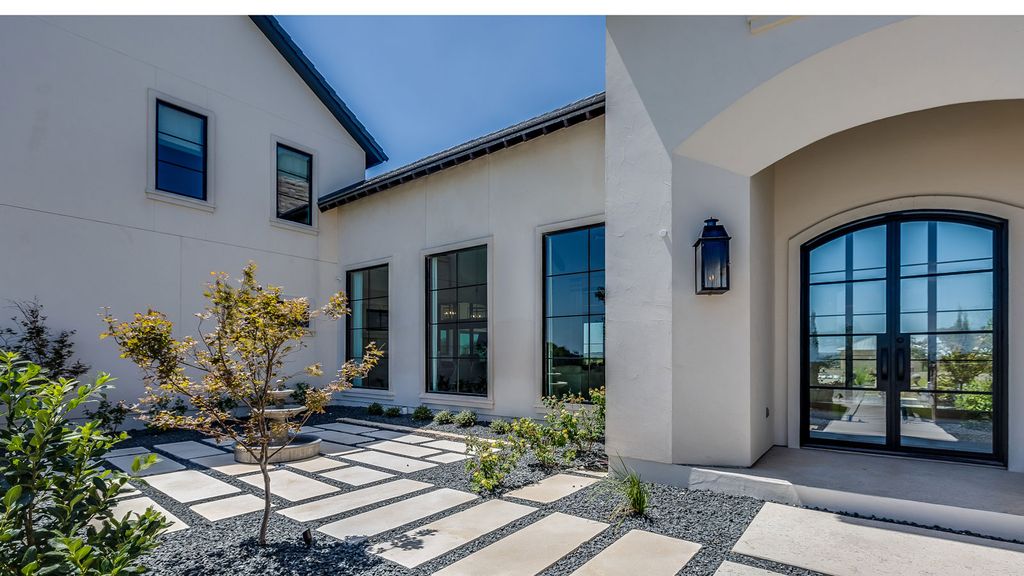 Front yard paving ideas: 10 expert suggestions | Homes and Gardens