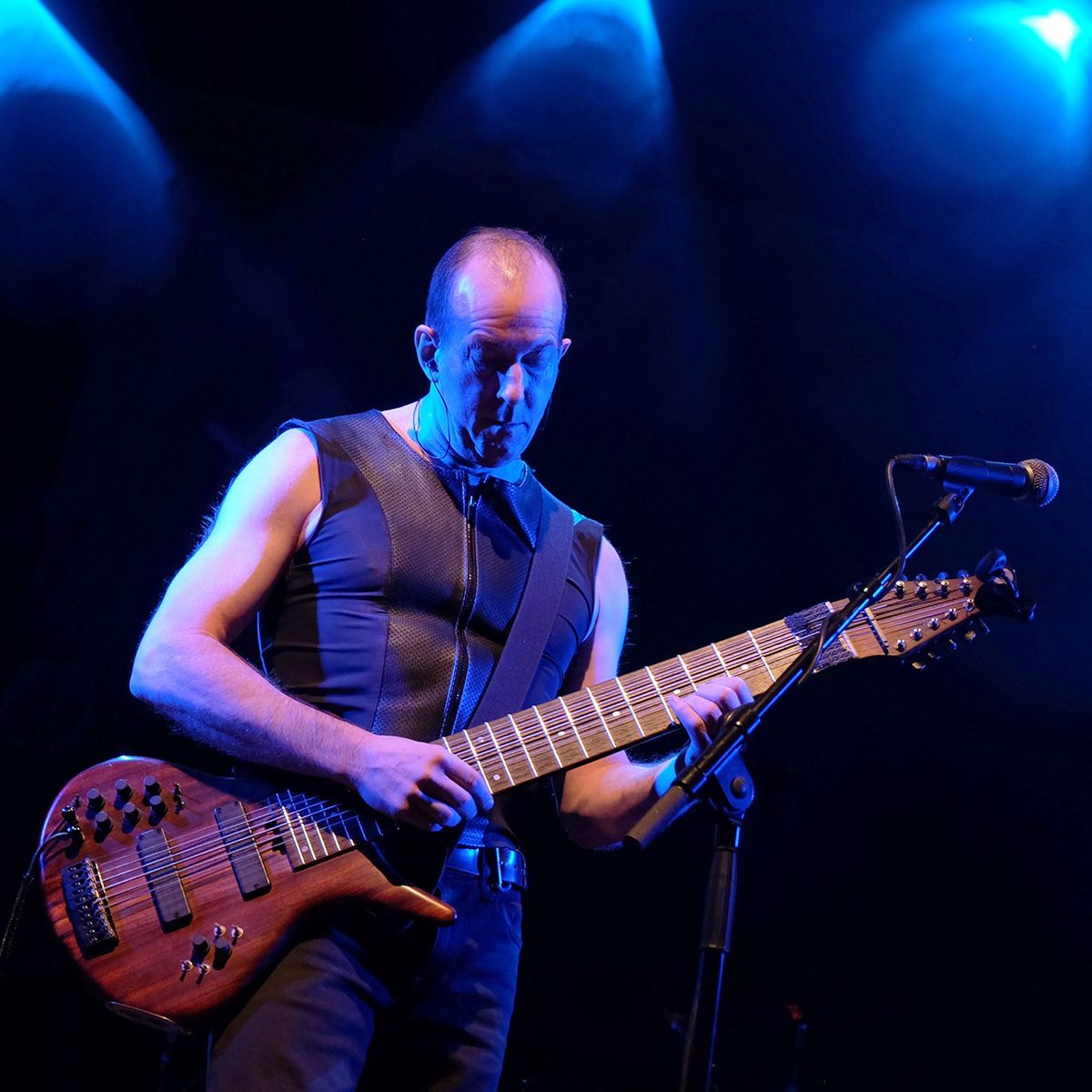 Trey Gunn on the Warr Guitar and what he learned from Robert Fripp ...