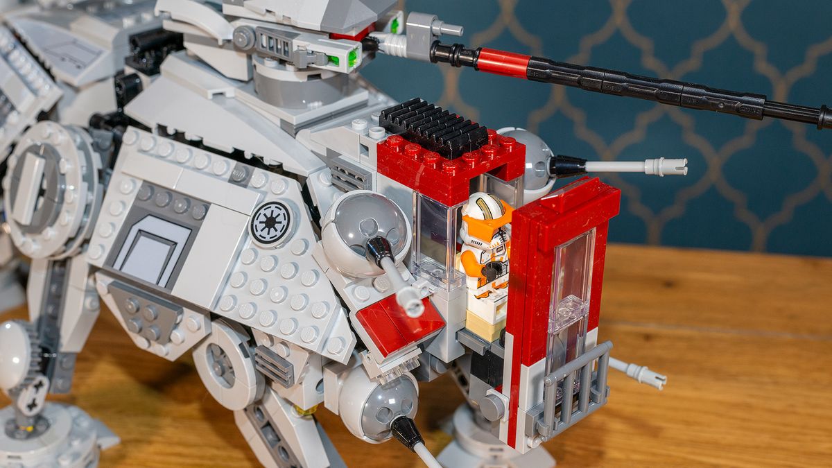 Lego Star Wars AT-TE Walker review | Space