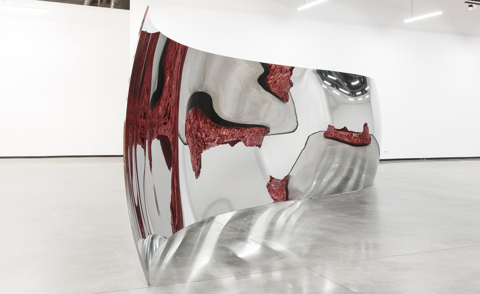 'My Red Homeland': Anish Kapoor presents his first Russian solo show ...