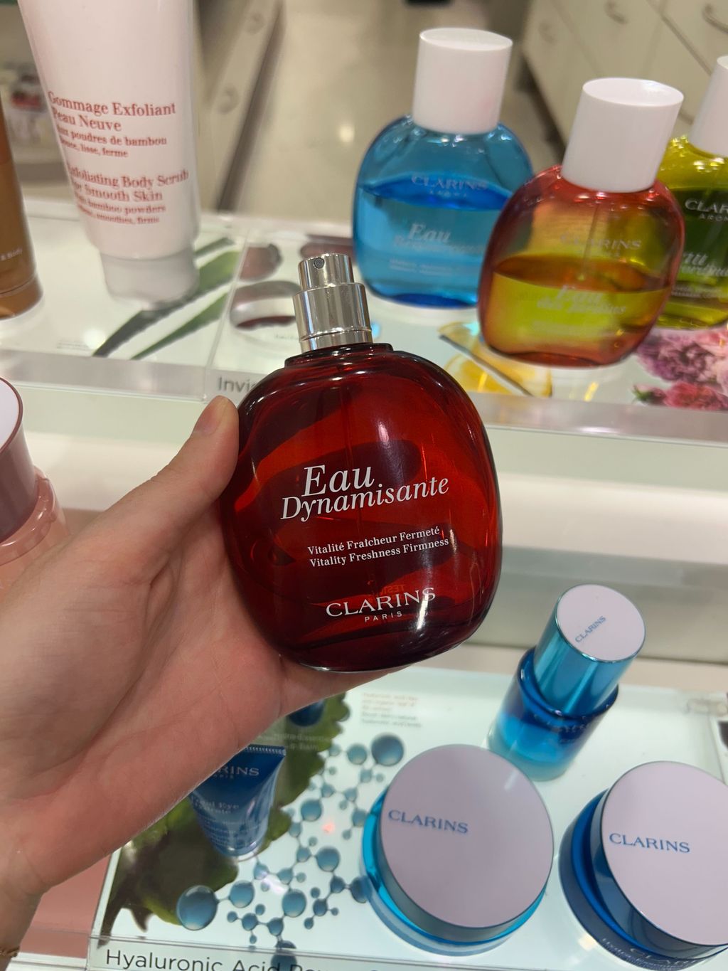 An Honest Review of the Viral Clarins Dynamisante Perfume | Who What Wear