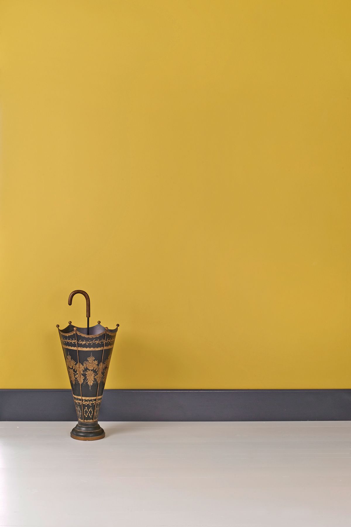 Going for gold: How to decorate with ochre