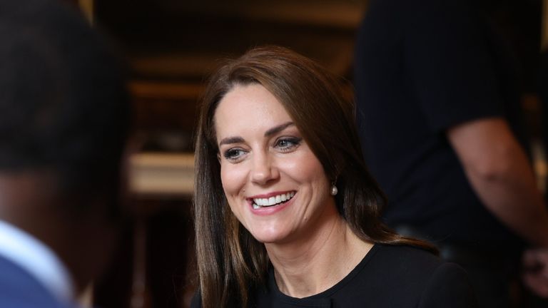 Kate Middleton's 'normal' behavior with off-duty royal staff revealed ...