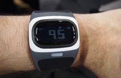 Mio Alpha Sports Watch: Heart Rate Sans Chest Strap | Laptop Mag