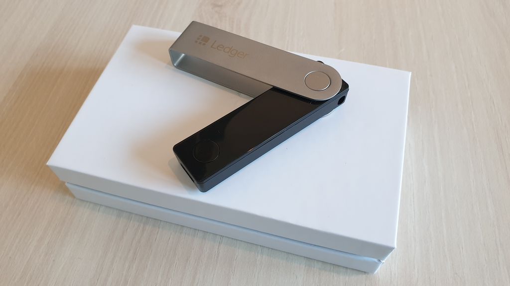 Ledger Nano X cryptocurrency wallet review | TechRadar