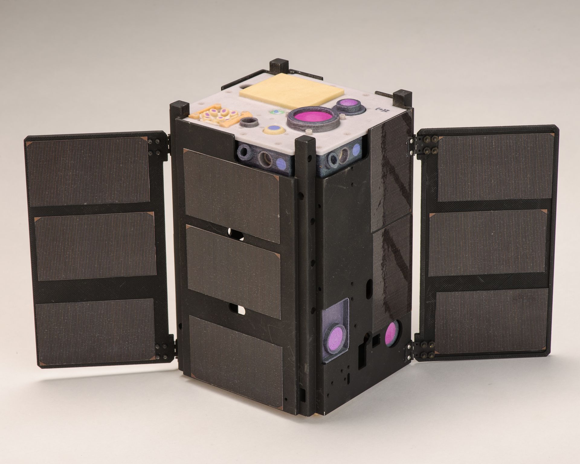 2 Cubesats to Test Laser Communications and Teamwork in Space | Space