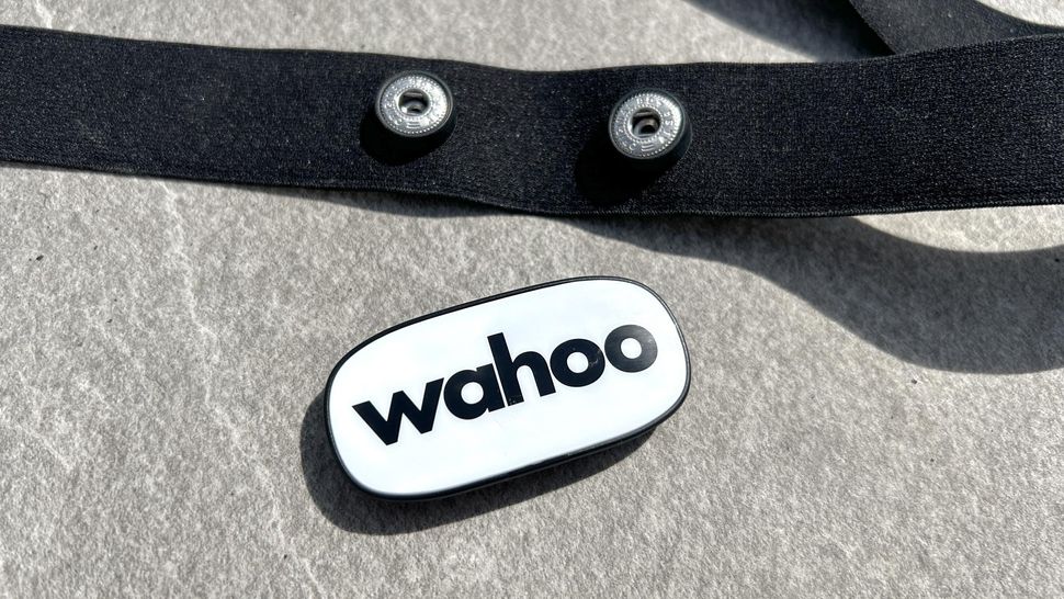 Wahoo TRACKR heart rate monitor review: A reliable, rechargeable chest ...