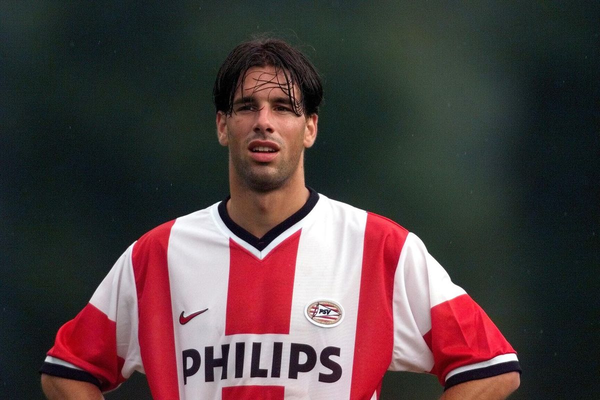 Ranked! The 10 most iconic football shirt sponsors ever | FourFourTwo