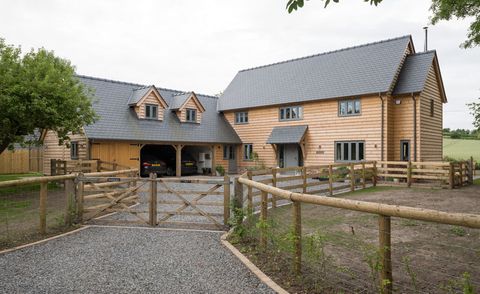 Timber Cladding: All Your Options Explained | Homebuilding