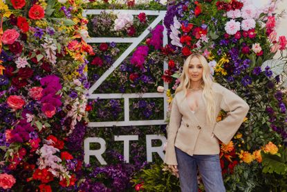 Stylist Maeve Reilly Shares Her Styling Hacks With Rent the Runway ...
