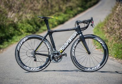 Boardman AiR 9.8 (video) review | Cycling Weekly