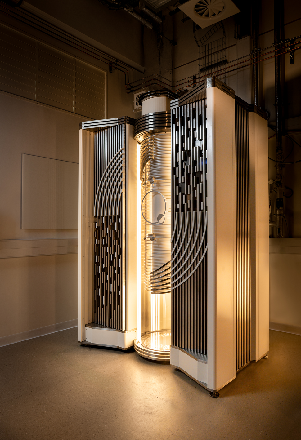 Scientists unveil world's first quantum computer built with regular ...