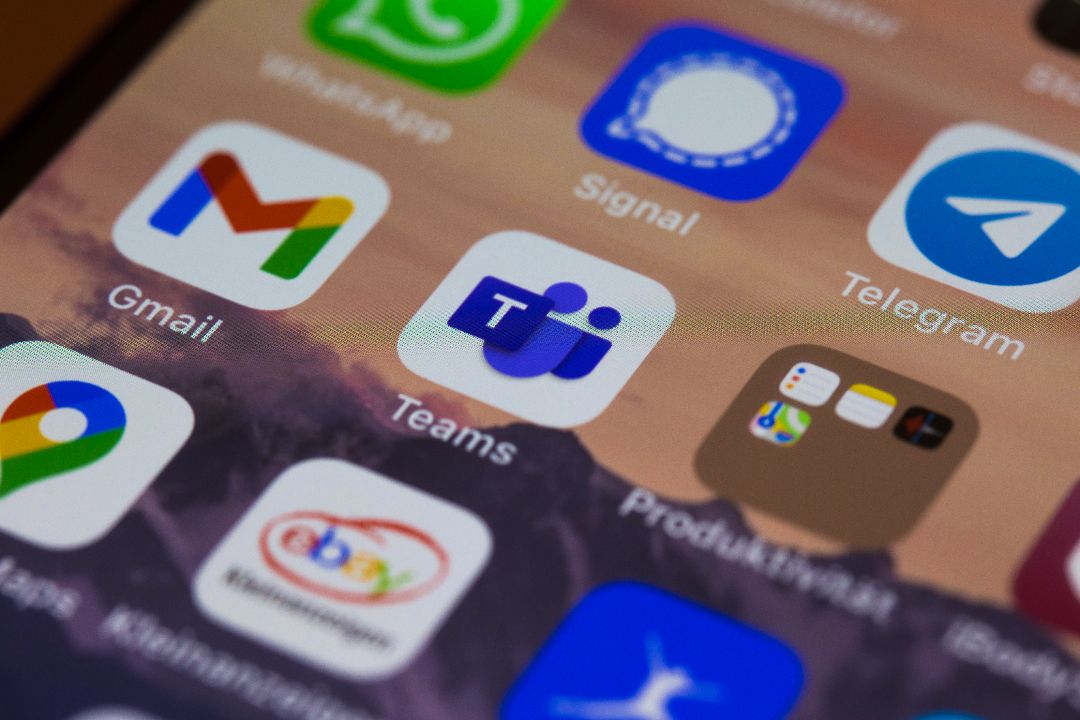 Microsoft Teams issues major blow to Zoom with low bandwidth mode | T3