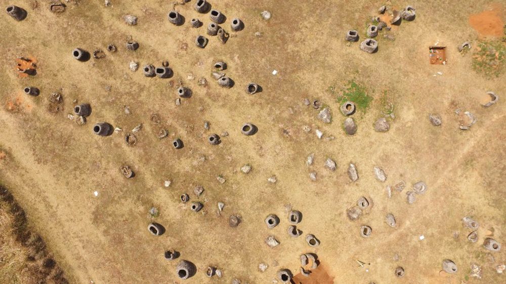 In Photos: Exploring the Mysterious Plain of Jars Site | Live Science