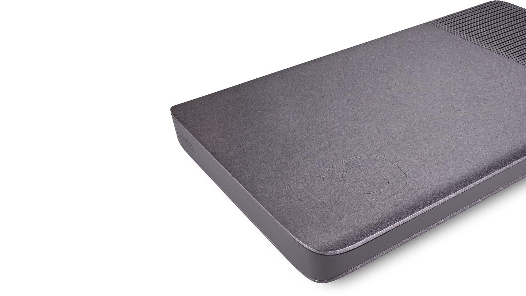 Ultimate Storage Device Combines 12 NVMe SSDs and 8 Thunderbolt Ports ...