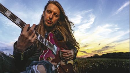 “The bassist was found with serious wounds, screaming that Vander had ...