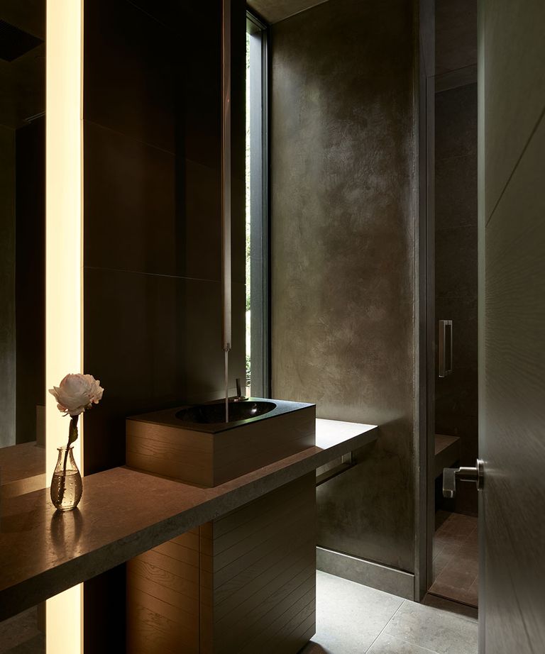 A beautiful lakeside home in Washington, designed by Terry Hunziker ...