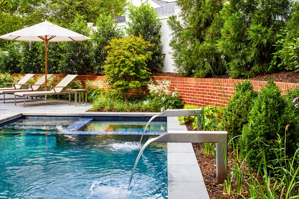 Winterizing a Pool is a Must — Experts Explain Why | Livingetc