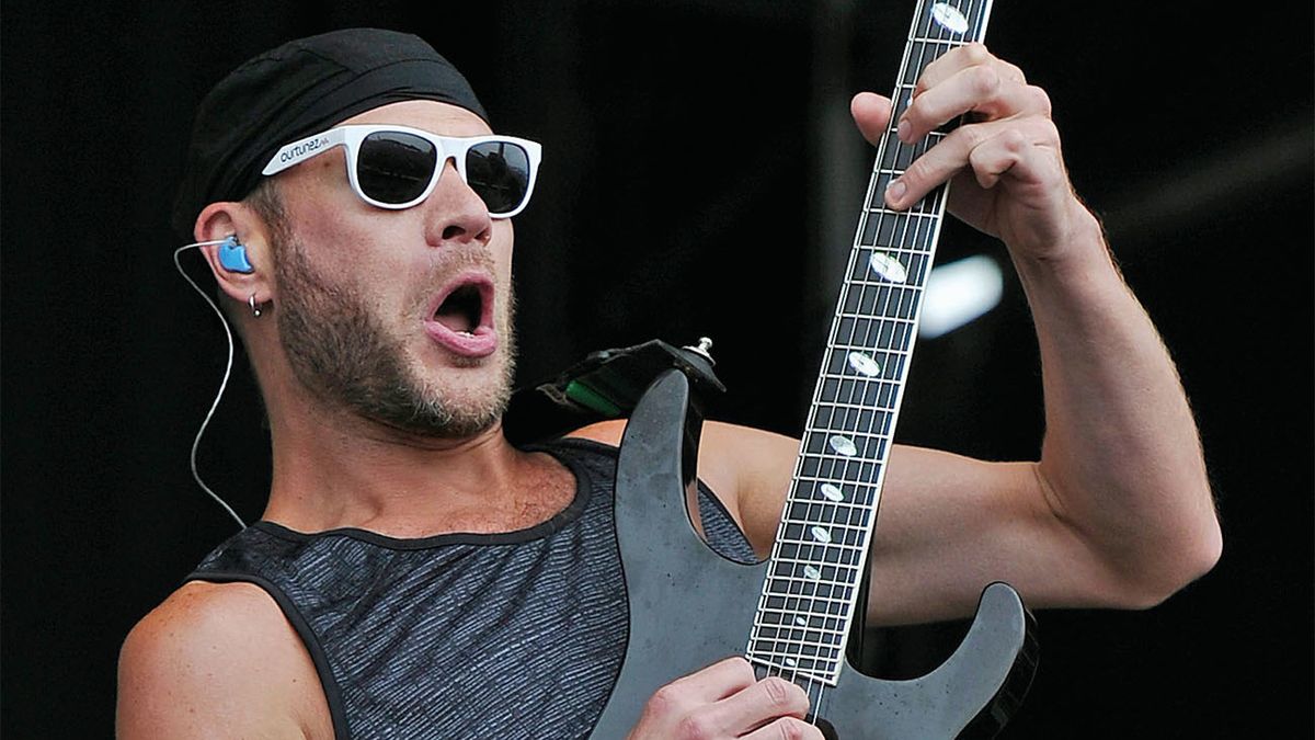 Five Minutes Alone With Killswitch Engage's Adam D | Louder