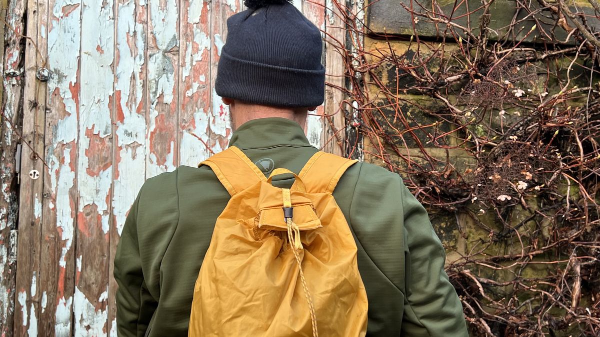Specialized/Fjällräven Expandable Hip Pack review – hipster hip pack ...