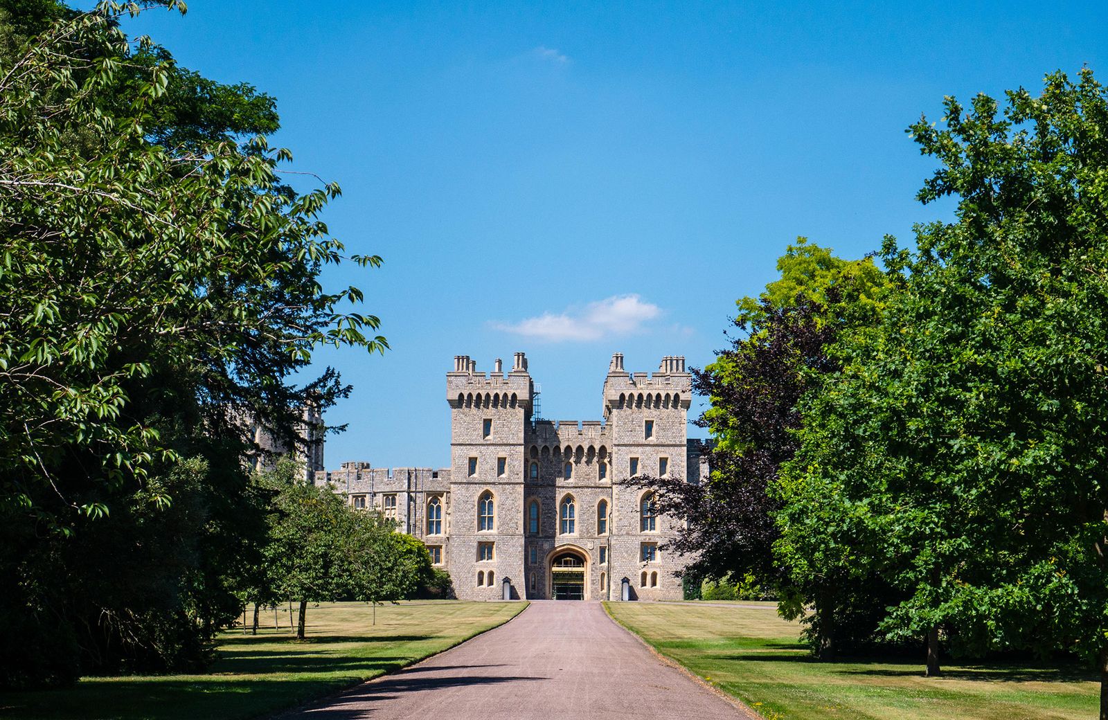 Royal residences: the palaces that the Royal family live in | Homes and ...