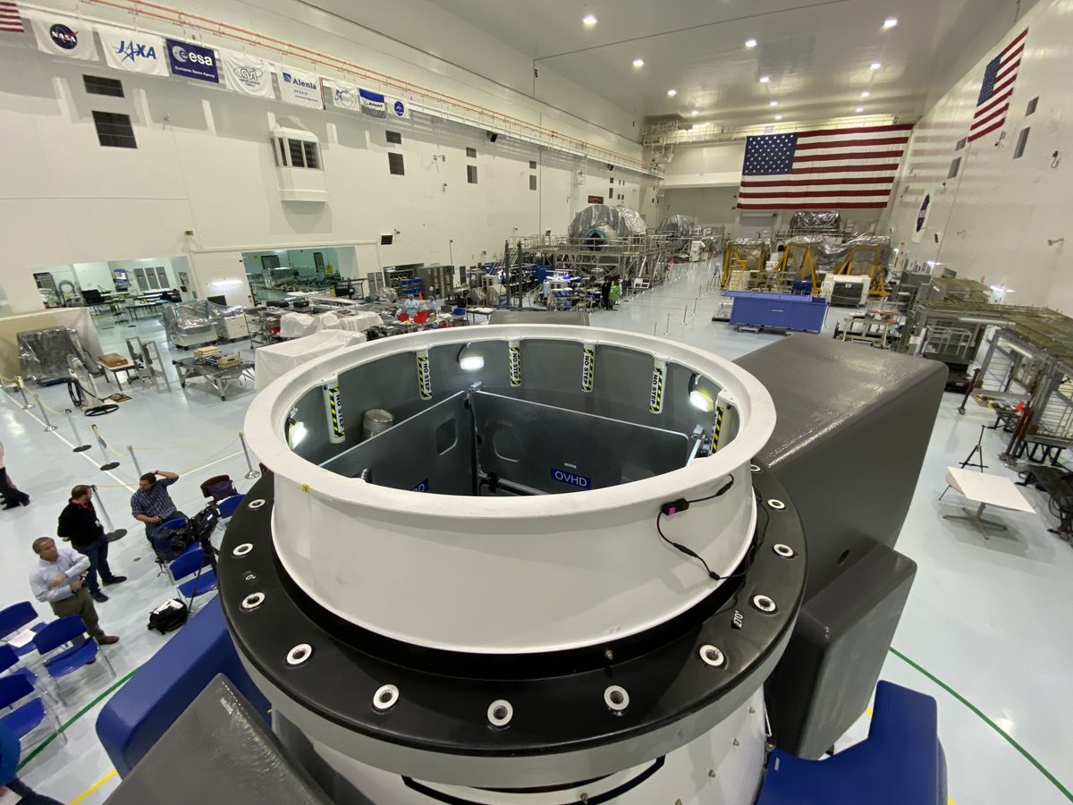 Sierra Nevada Unveils 'Shooting Star' Cargo Module for Dream Chaser ...