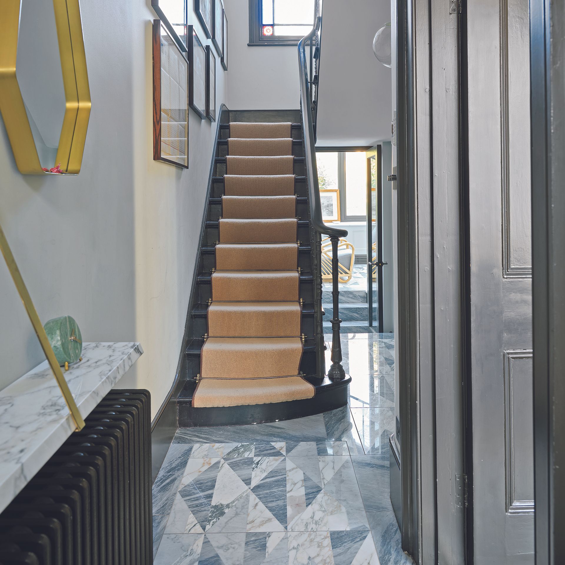 How to lighten a dark hallway - genius design tips to brighten a gloomy ...