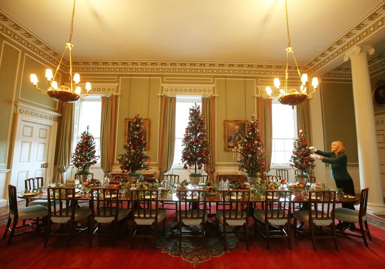 Palace of Holyroodhouse: The residence that was the Queen's official ...