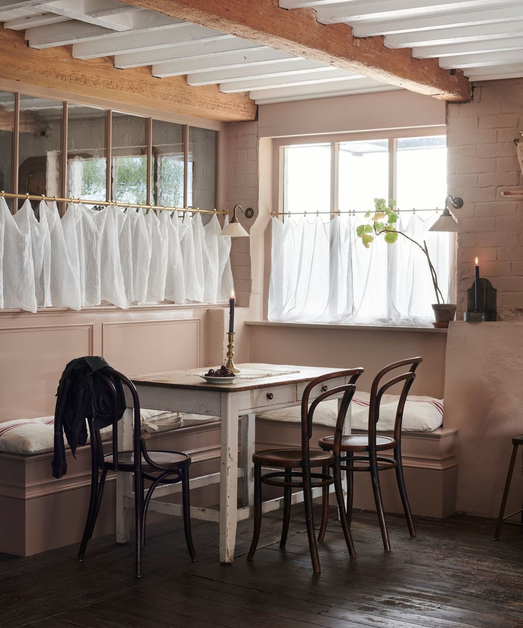 7 breakfast nook ideas for a cozy start to the day | Real Homes