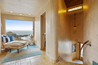 Kim Novak's house: Actress Kim Novak's stunning beachside Carmel home ...