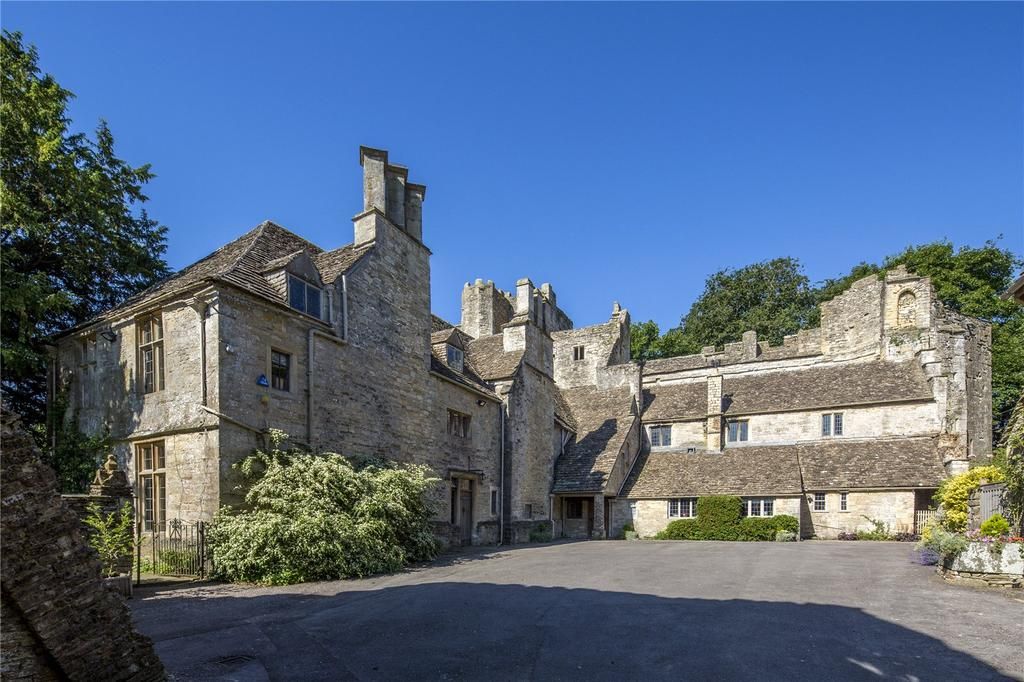 A stunning Cotswold estate with a historically significant 13th century ...