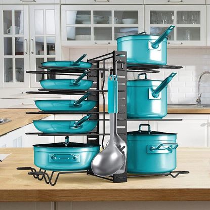 11 ways to organize pots and pans for a practical and tidy kitchen ...