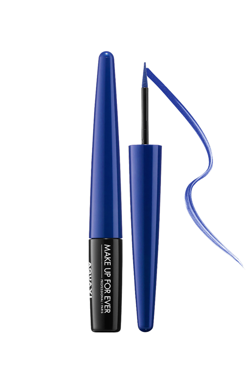 How to Apply Liquid Eyeliner Like a Pro: A Step-by-Step Guide | Marie ...