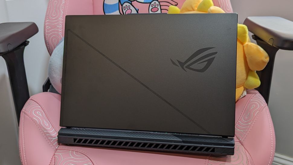 Asus ROG Strix G16 (G614J) review | Laptop Mag