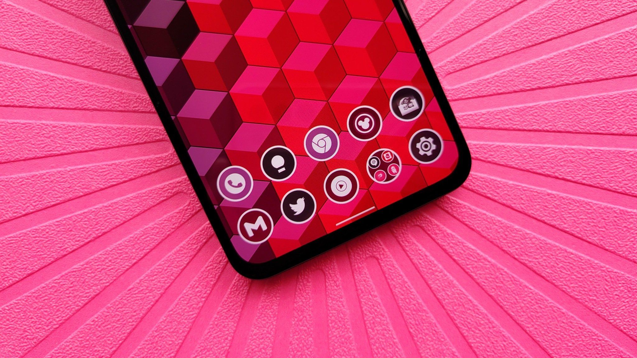 Android 16's next big update brings auto-themed icons, and apps can't ...