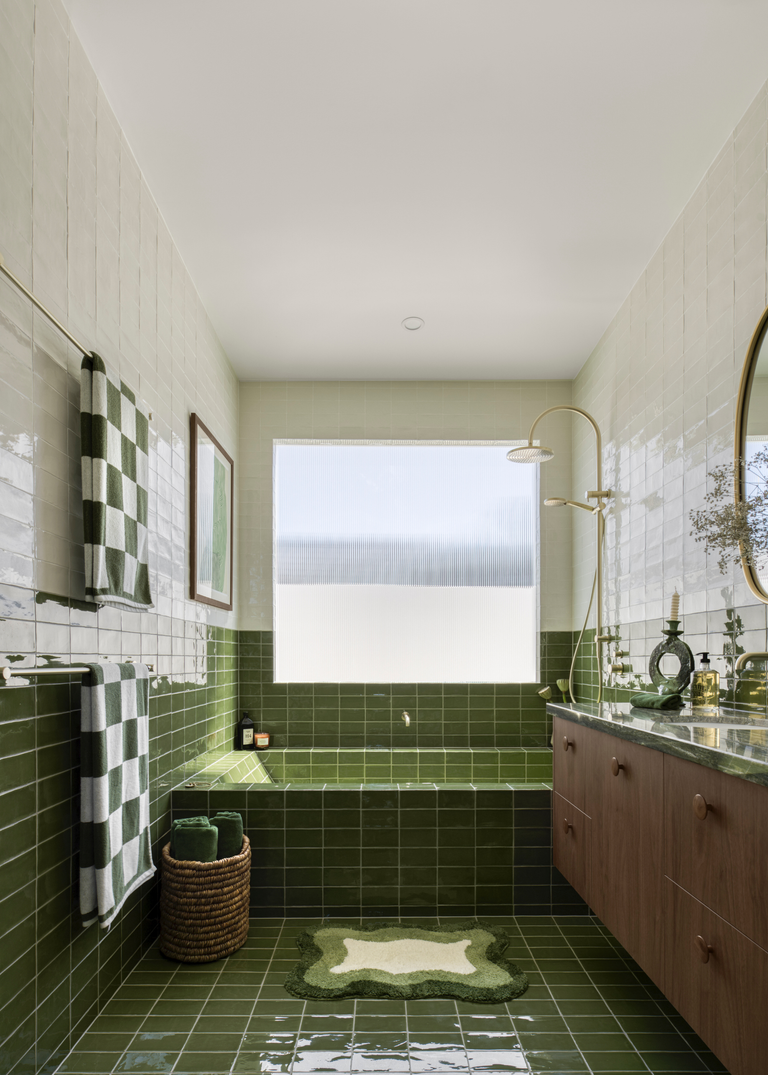 The Avocado Bathroom Is Back — Will It Date So Badly This Time? | Livingetc