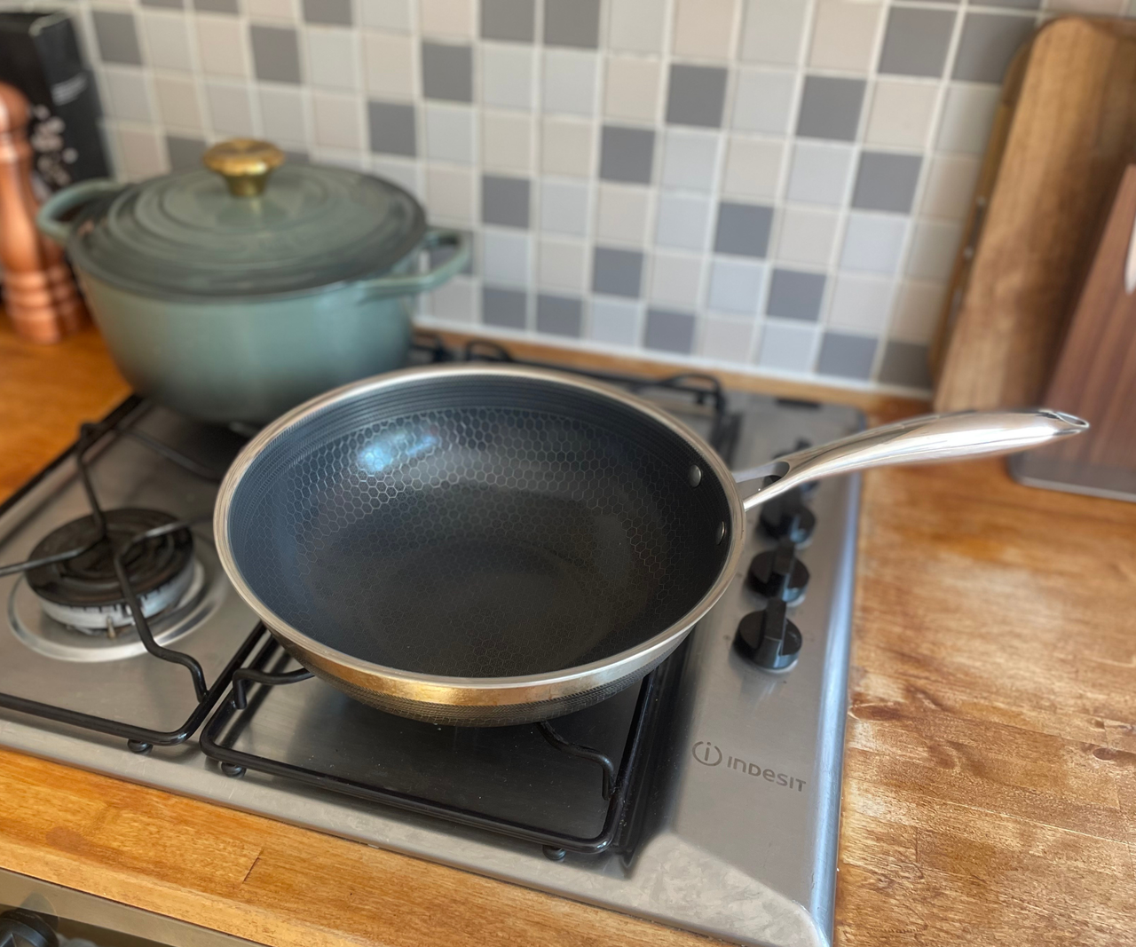 HexClad Wok Review: seamless non-stick results | Homes and Gardens