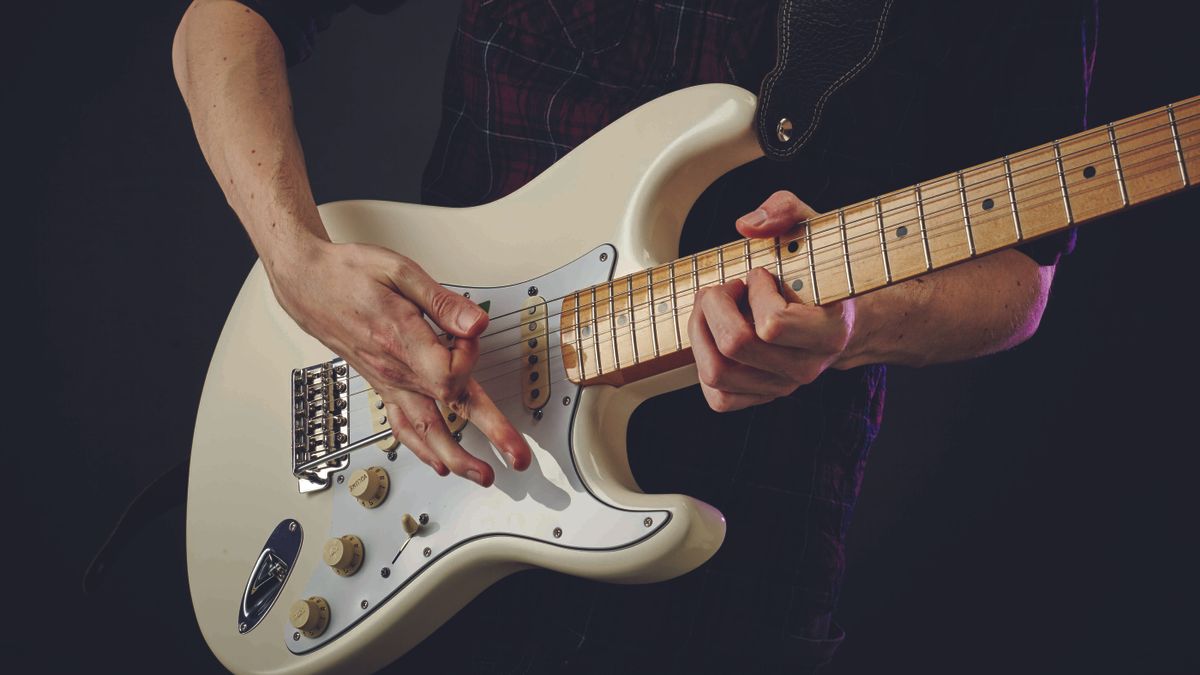 The ultimate Jimi Hendrix lead guitar lesson | MusicRadar